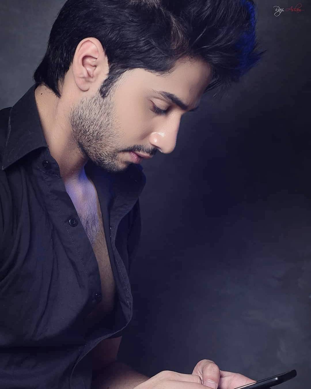 Imran Ashraf's Brother Entry In Showbiz | Reviewit.pk