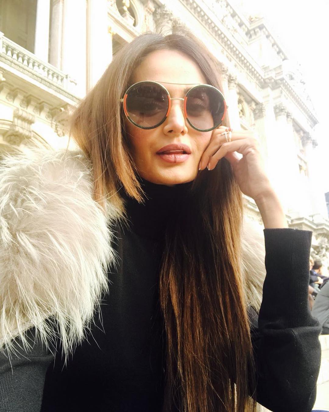 Mehreen Syed Gets Emotional While Sharing Her Story | Reviewit.pk