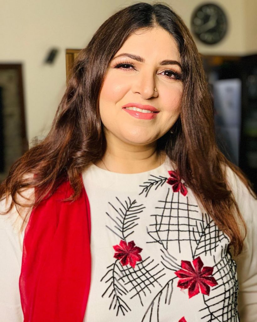 Shagufta Ejaz at her Rooftop Village - Beautiful Pictures | Reviewit.pk