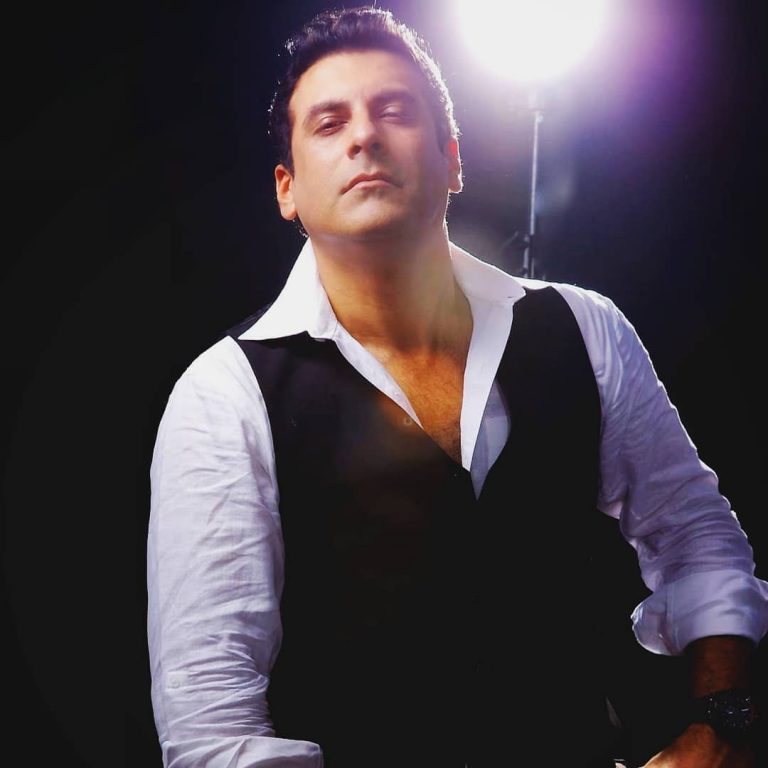 Shamoon Abbasi Refused To Work With Priyanka Chopra | Reviewit.pk