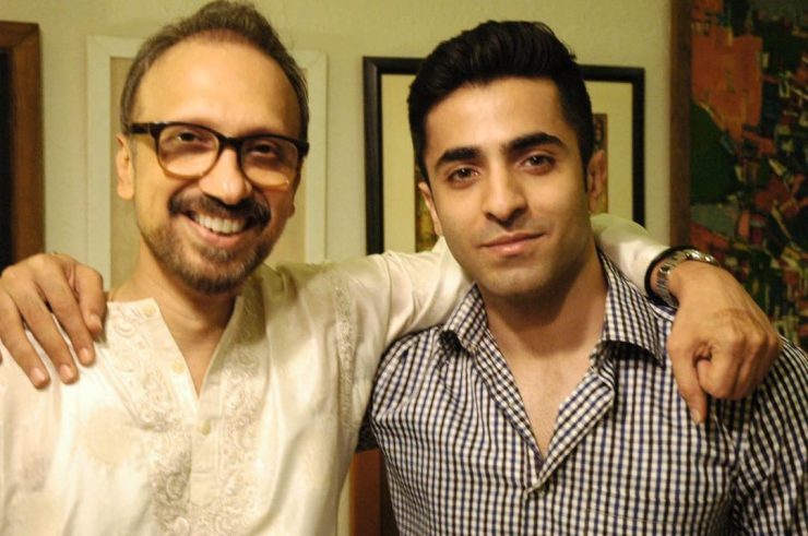 Pictures of Asim Raza With His Best Friends at Work | Reviewit.pk