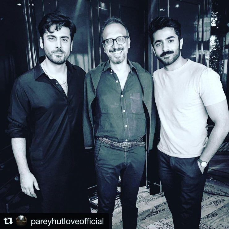 Pictures of Asim Raza With His Best Friends at Work | Reviewit.pk