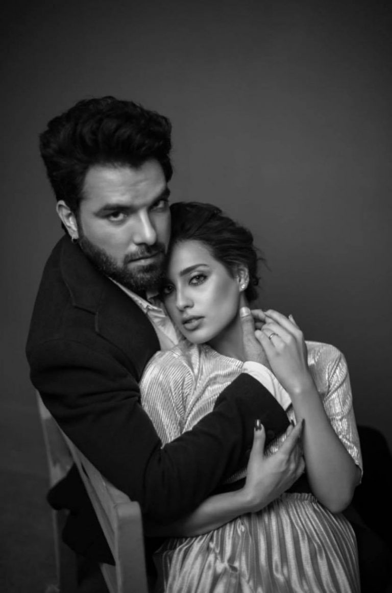 Iqra Aziz Husband Yasir Hussain| 10 Romantic Pictures | Reviewit.pk