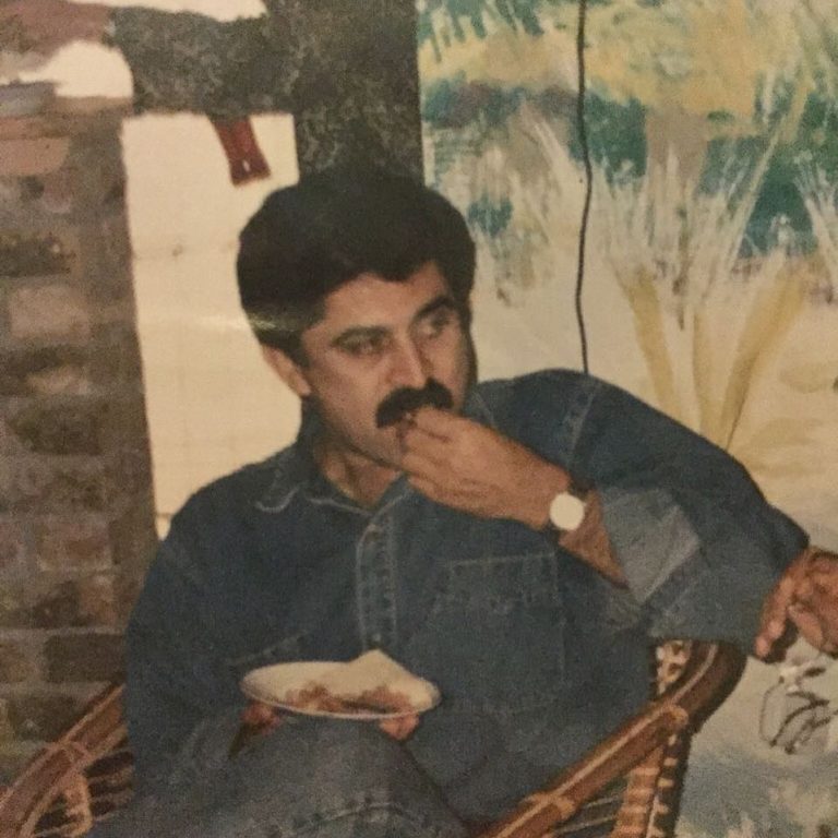 Amazing Family Pictures of Veteran Actor Jamal Shah | Reviewit.pk