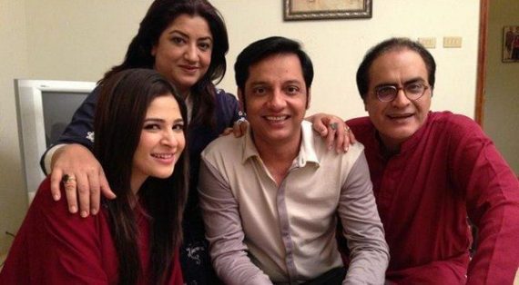 Actor Mehmood Aslam shares How He Manages With His Two Wives At Home ...