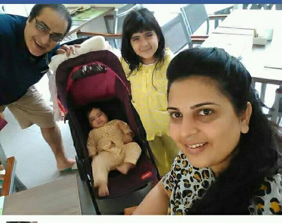 Actor Mehmood Aslam shares How He Manages With His Two Wives At Home ...