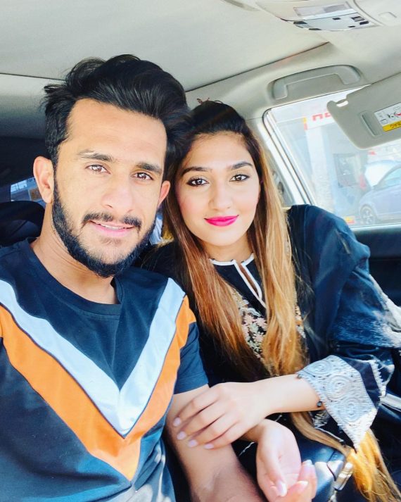 Cricketer Hassan Ali With his Wife Samyah - Latest Pictures | Reviewit.pk