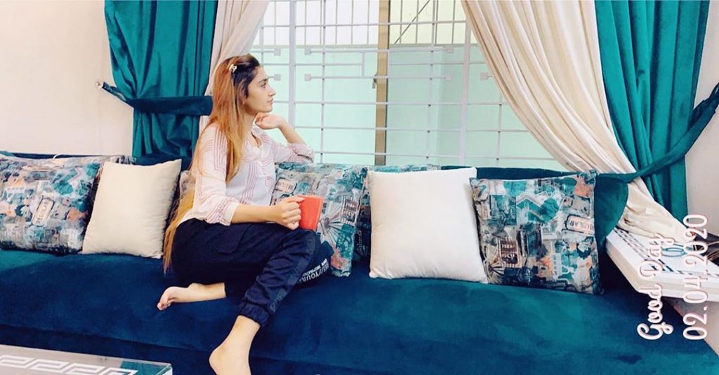 Cricketer Hassan Ali With his Wife Samyah - Latest Pictures | Reviewit.pk