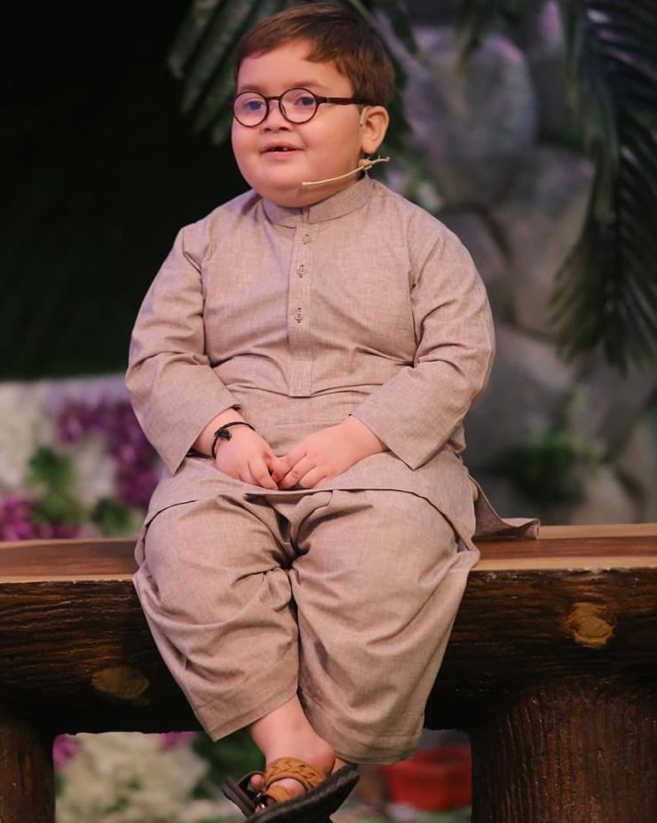 Ahmed Shah's Cute Video Is All You Want To See Today | Reviewit.pk