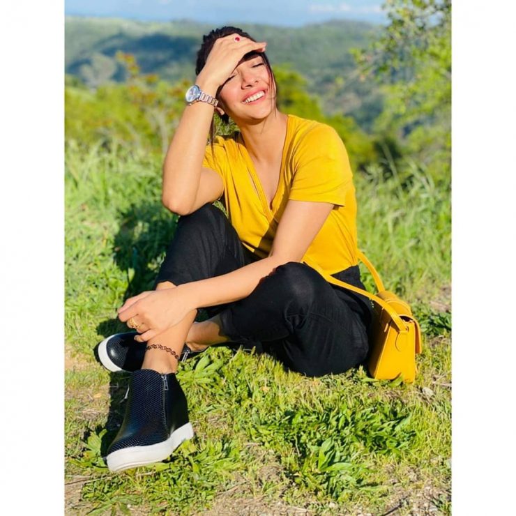 Suzain Fatima Latest Beautiful Pictures from Instagram | Reviewit.pk