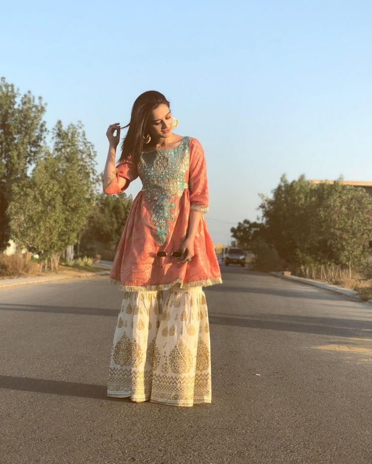 20 Best Dresses Of Aiman Khan | Reviewit.pk
