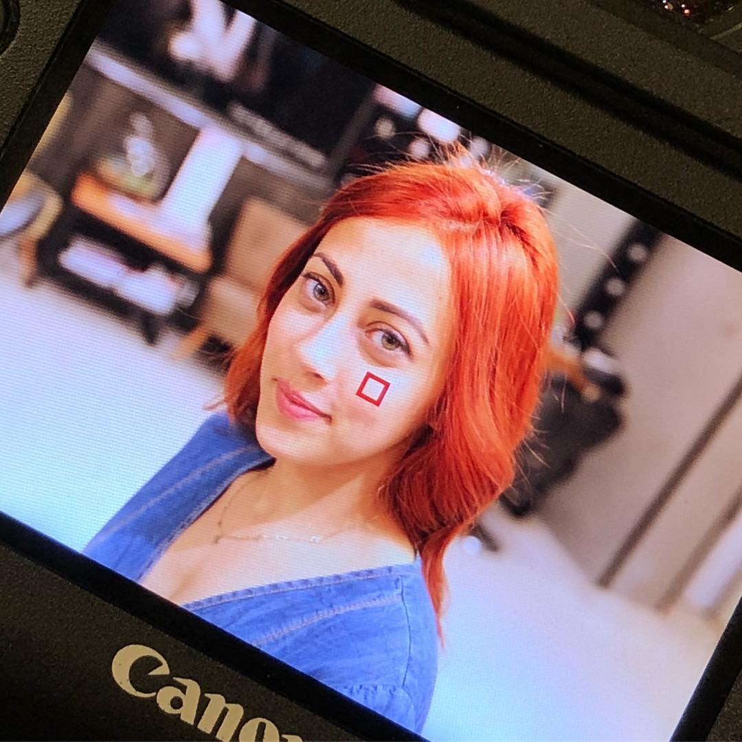 Delightful Pictures Of Ainy Jaffri In Short Hair | Reviewit.pk