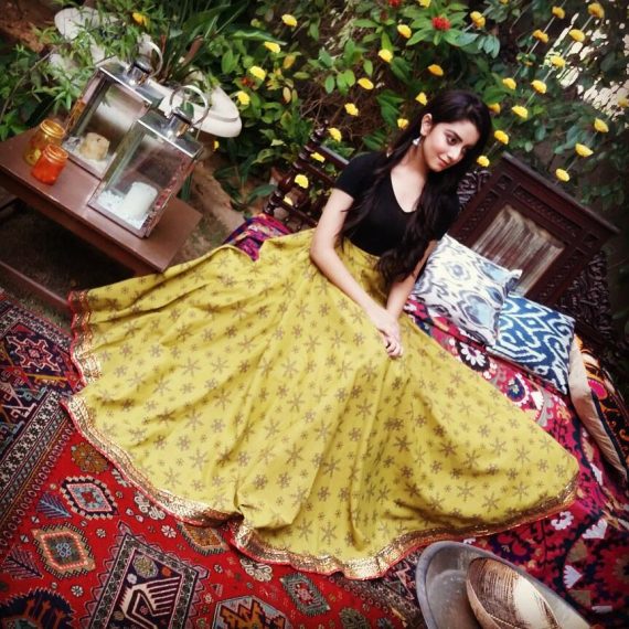 10 Best Dresses Of Alizeh Shah | Reviewit.pk