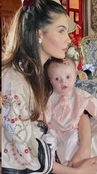 Model Amna Babar Shares Pictures First Picture Of Daughter On Eid ...
