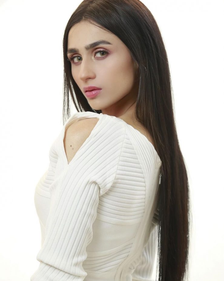 30 Most Glowing Pictures of Mashal Khan | Reviewit.pk