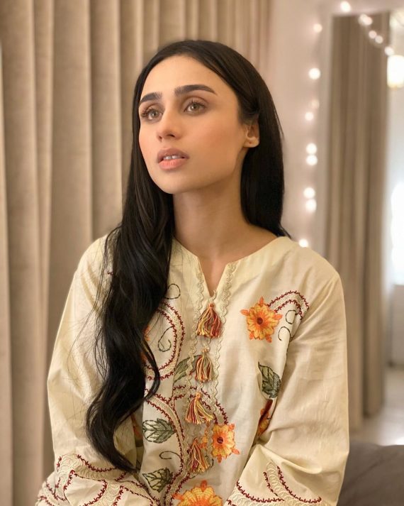 30 Most Glowing Pictures of Mashal Khan | Reviewit.pk