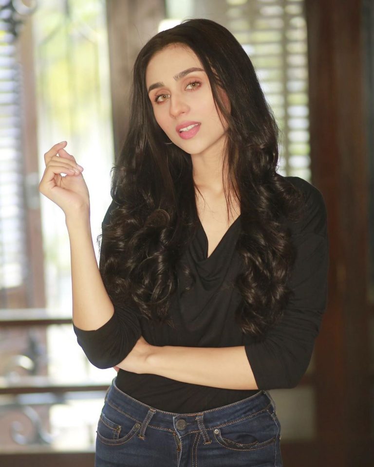 30 Most Glowing Pictures of Mashal Khan | Reviewit.pk