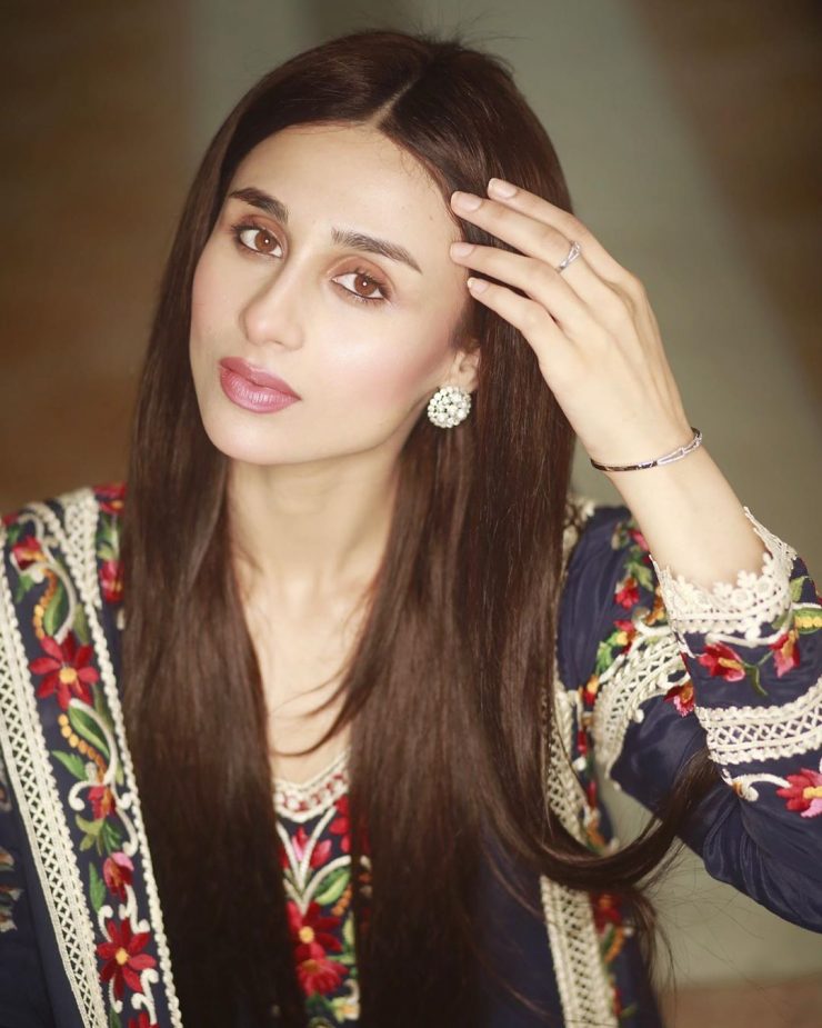 30 Most Glowing Pictures of Mashal Khan | Reviewit.pk