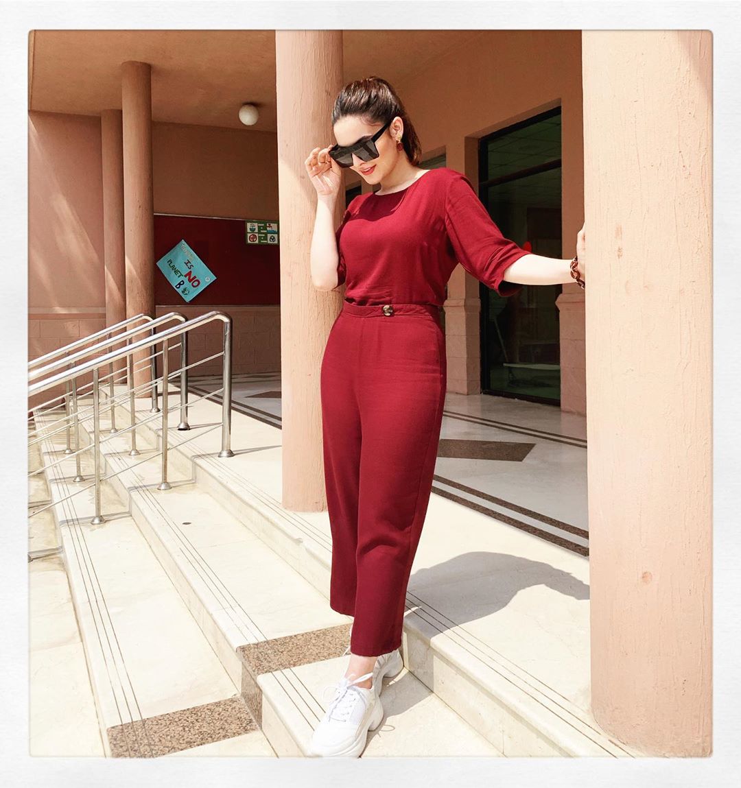 15 Times Minal Khan Rocked Western Dresses | Reviewit.pk