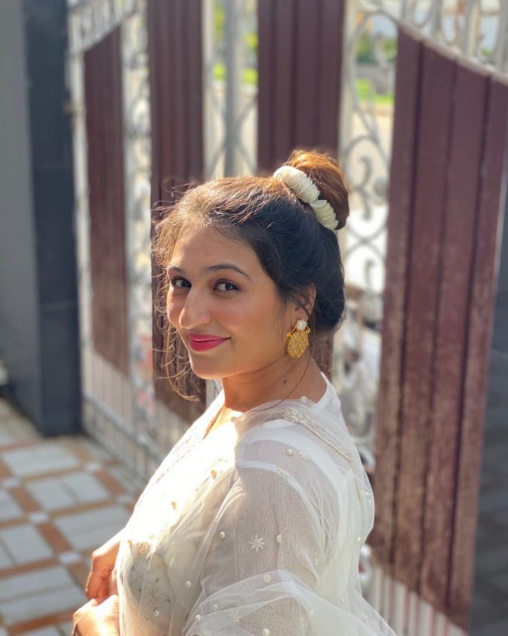 Qurat ul Ain Iqrar with Her Son Pehlaaj - Adorable Pictures | Reviewit.pk