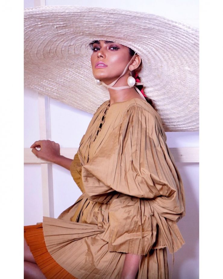 Knowing All about Zara Abid – The Model Who Escape Death | Reviewit.pk