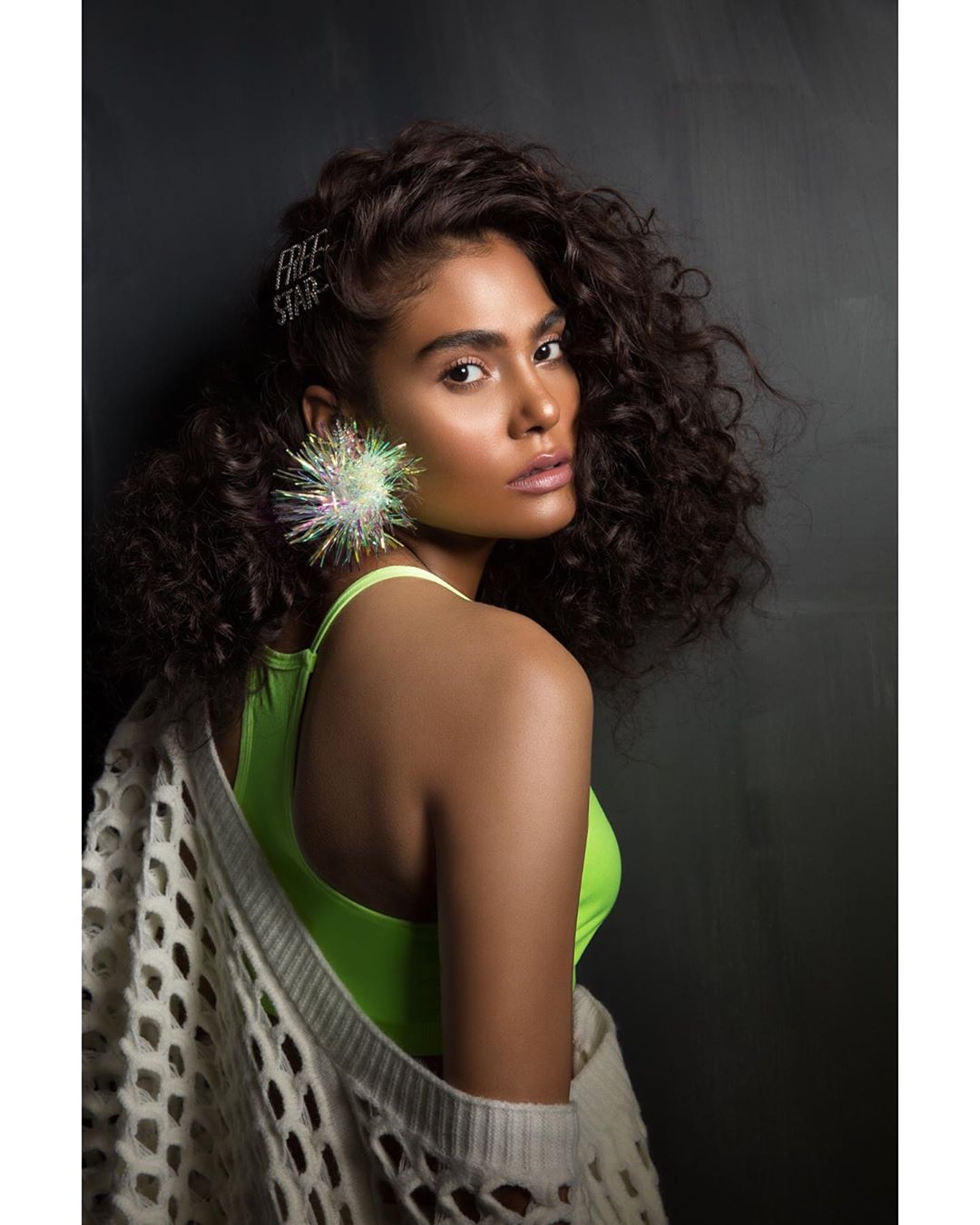 Knowing All about Zara Abid – The Model Who Escape Death | Reviewit.pk