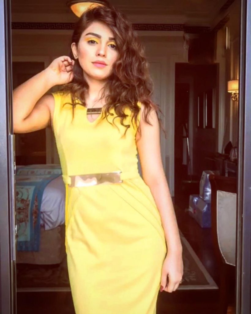 Actress Anumta Qureshi Beautiful Pictures from Instagram | Reviewit.pk
