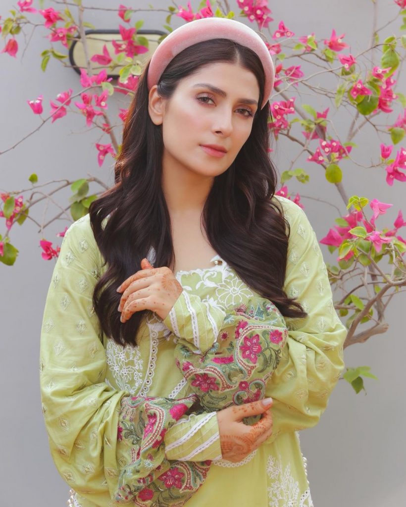 Photo Shoot Pictures of Beautiful Ayeza Khan | Reviewit.pk