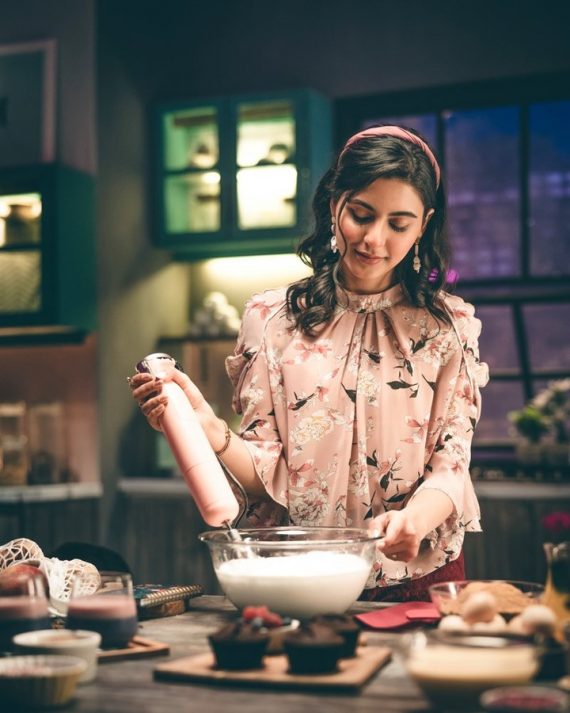 Celebrity Couple Haris Waheed and Maryam Fatima Beautiful Pictures ...