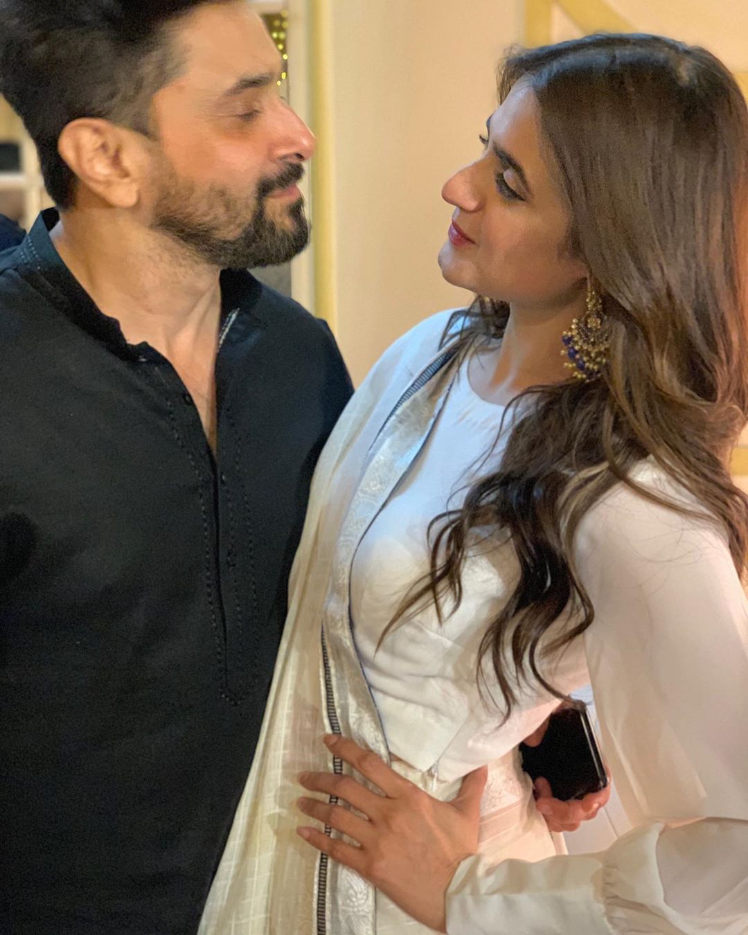 Here Is How Mani Proposed Hira | Reviewit.pk