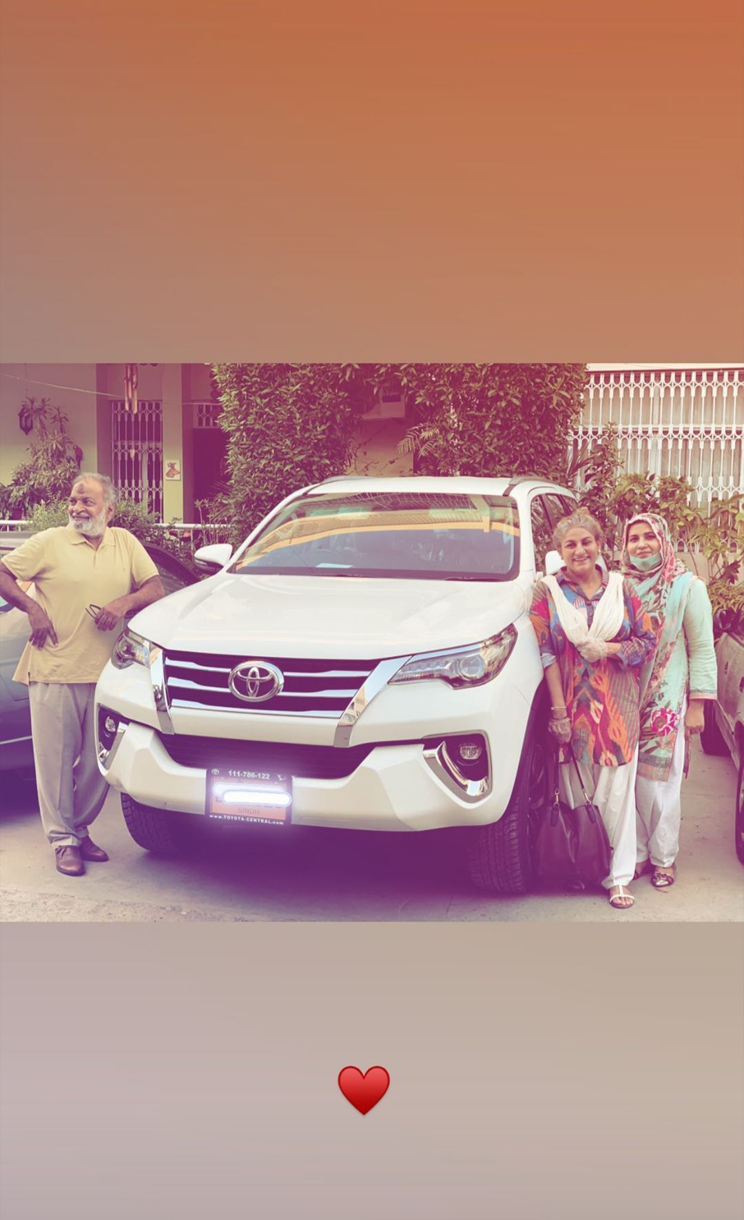 Asim Azhar Fulfilled His Mother's Desire | Reviewit.pk