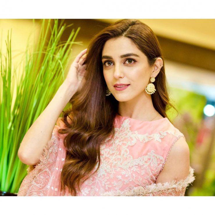 Maya Ali Shares How She Misses Her Father | Reviewit.pk