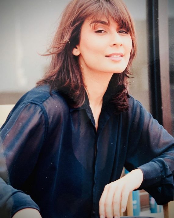 Nabila's Story Of Remarrying At The Age Of Forty | Reviewit.pk