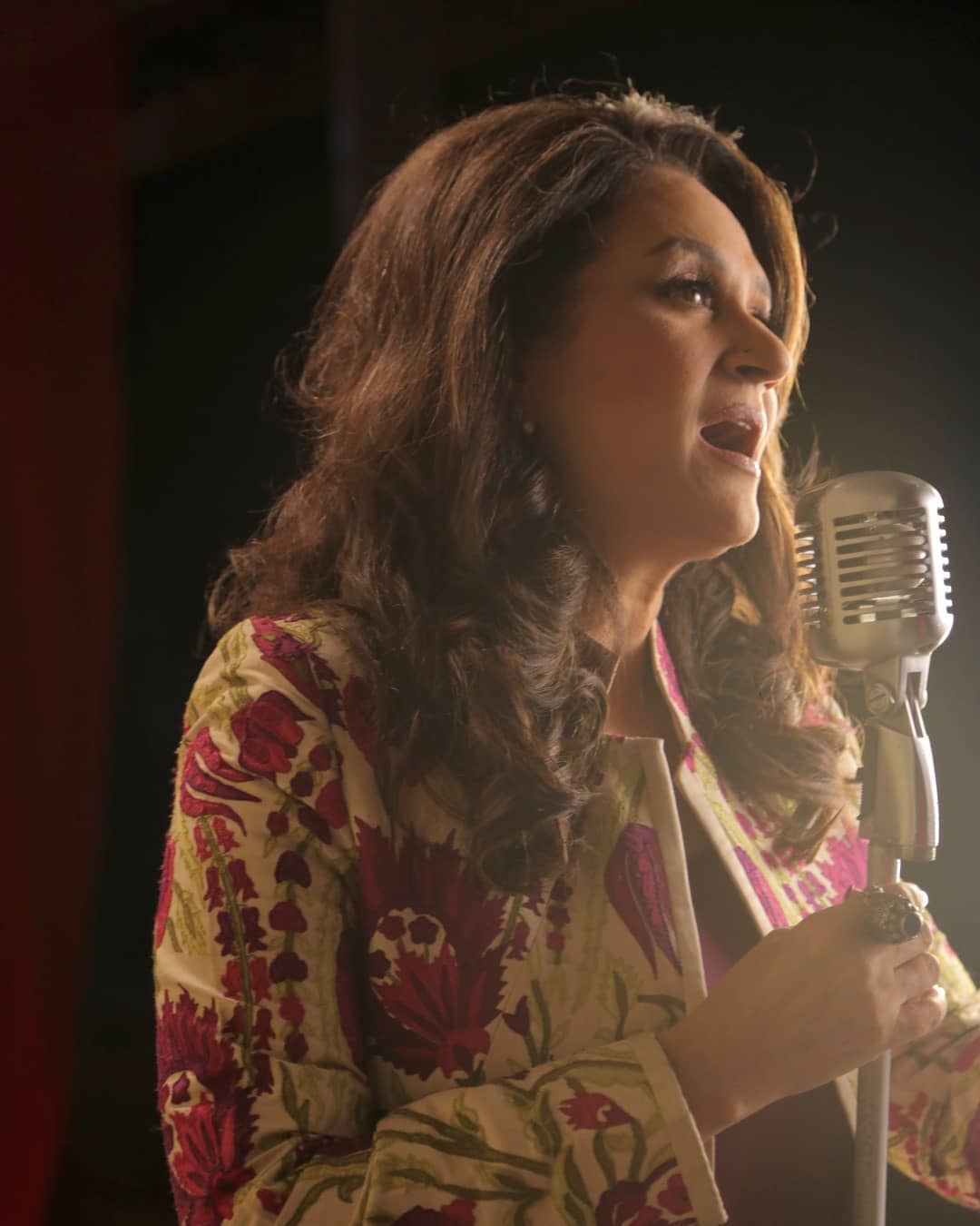 Delicate Pictures of Bushra Ansari You Must Have a Look At | Reviewit.pk