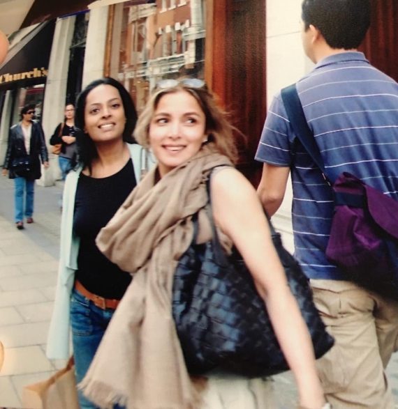 A Glimpse On the Life of Babra Sharif – Old Pictures in HD | Reviewit.pk