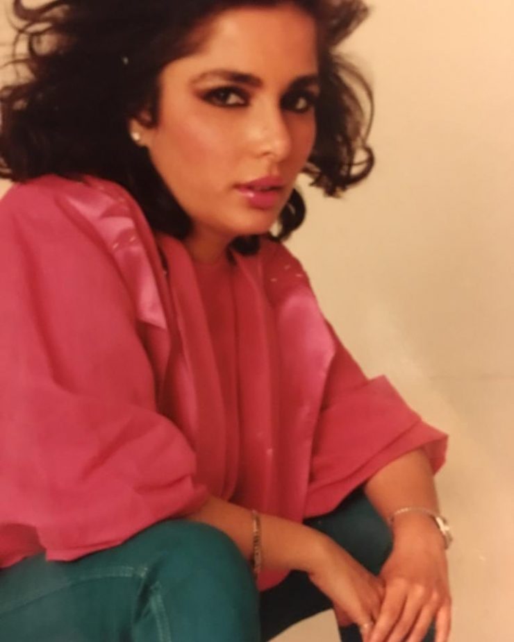 A Glimpse On the Life of Babra Sharif – Old Pictures in HD | Reviewit.pk