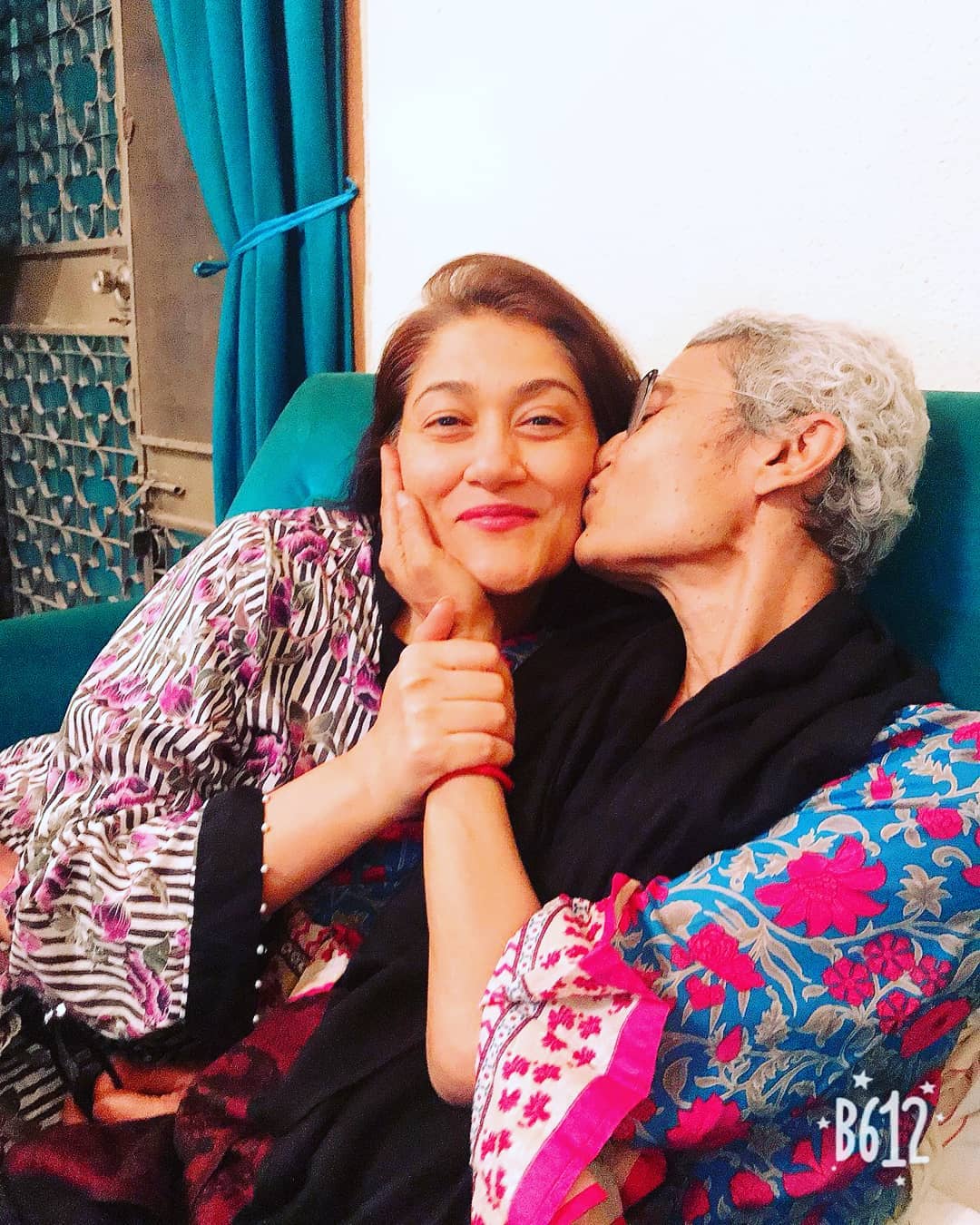 Old and Unseen Pictures of Irsa Ghazal | Reviewit.pk