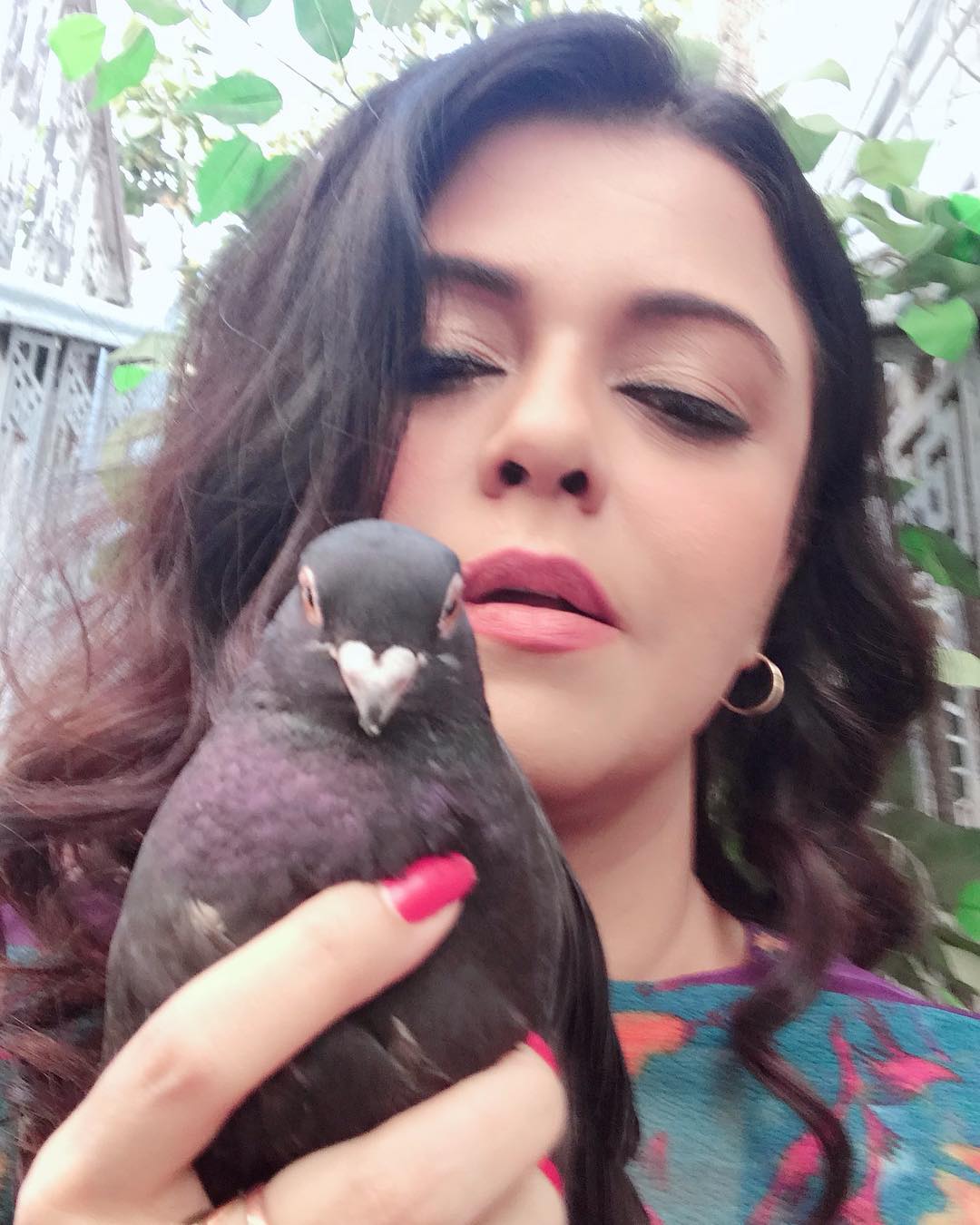 25 Best Selfies of Maria Wasti That You Should Have a Look At | Reviewit.pk