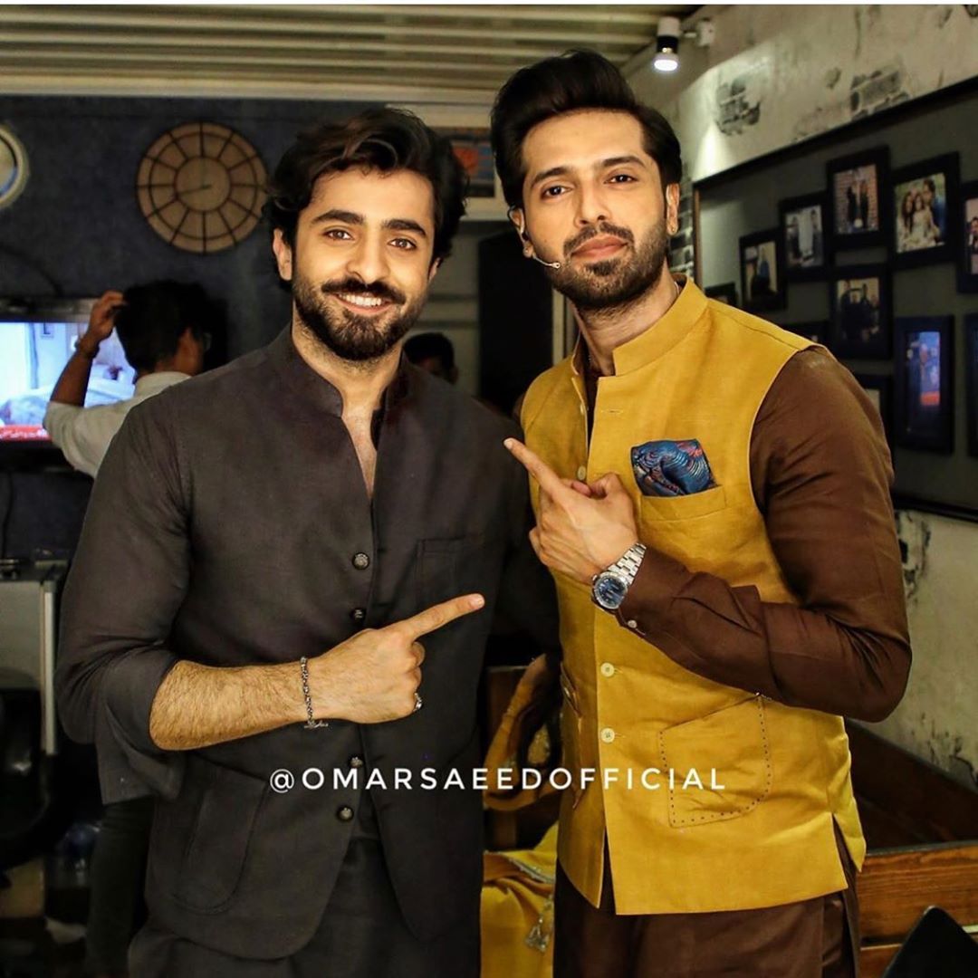 Inside Pictures of Fahad Mustafa’s House | Reviewit.pk