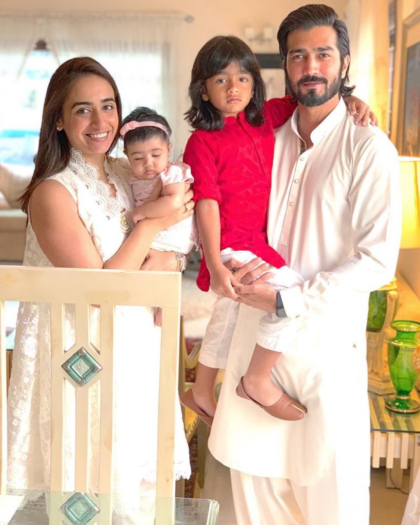 Shahzad Sheikh Latest Pictures with his Family | Reviewit.pk