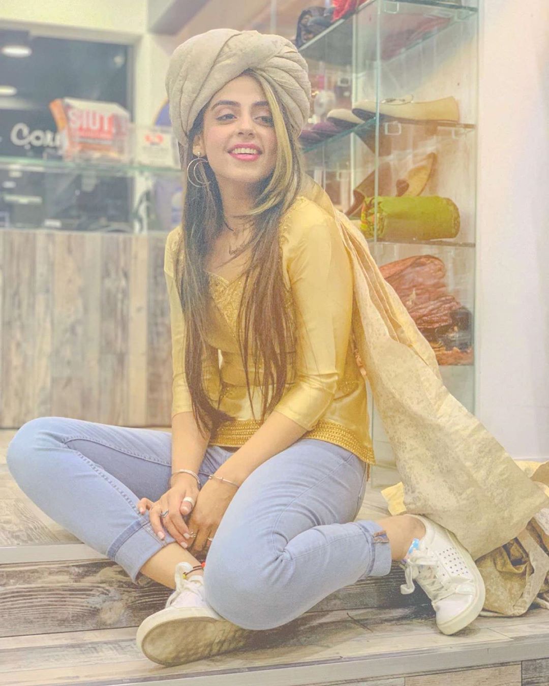 Exclusive Pictures of Yashma Gill – The Popular Pakistani YouTuber ...