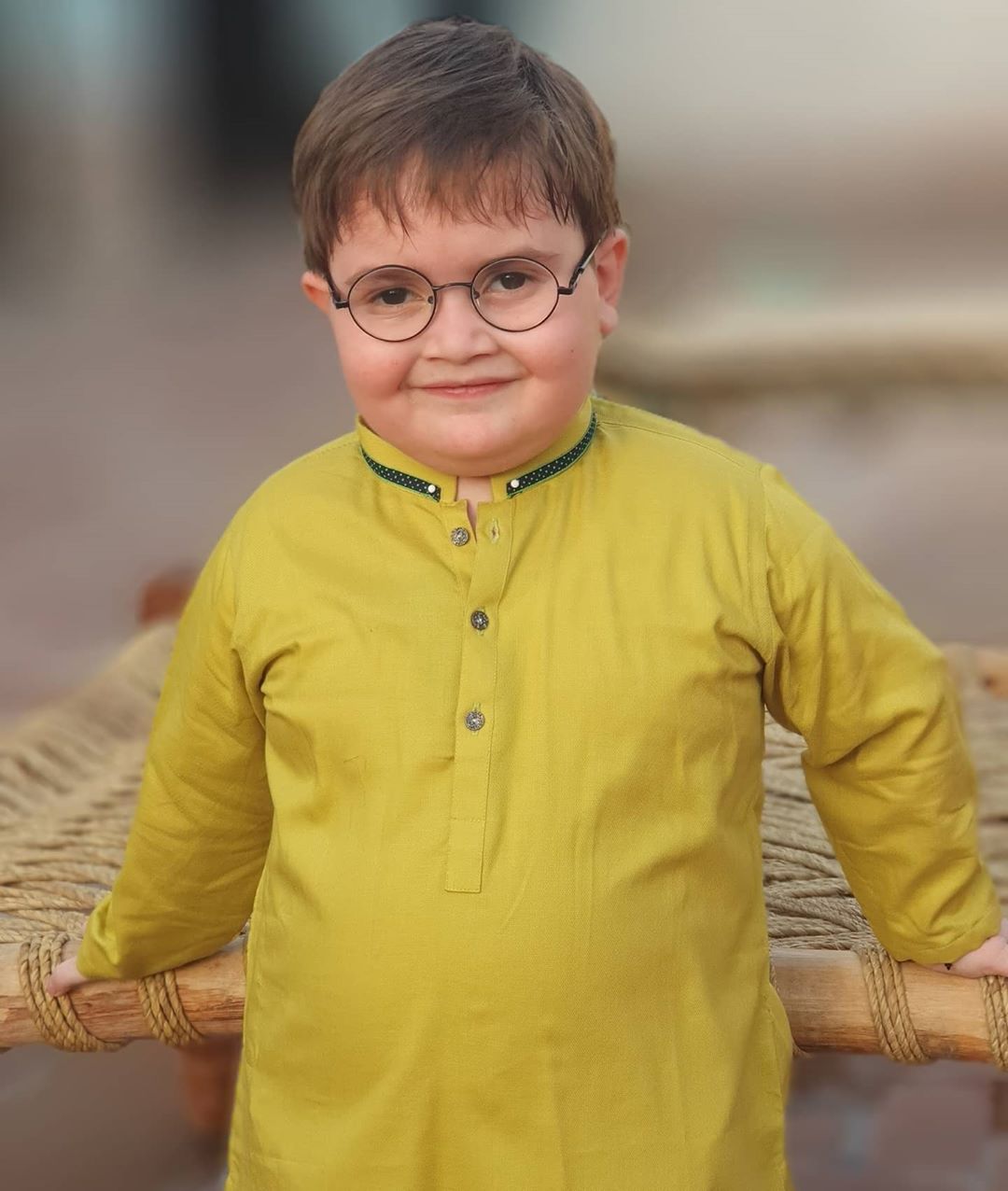 Ahmed Shah Earns Two YouTube Play Buttons | Reviewit.pk