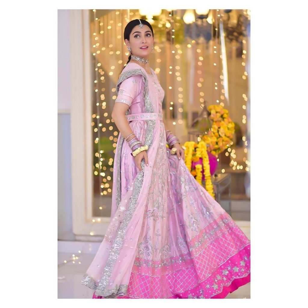 Ayeza Khan Beautiful Photo Shoot from Drama Serial Mehar Posh | Reviewit.pk