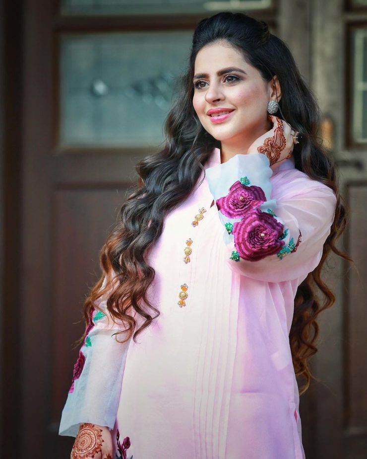 Fatima Effendi and Kunwar Arsalan Latest Clicks with Sons | Reviewit.pk