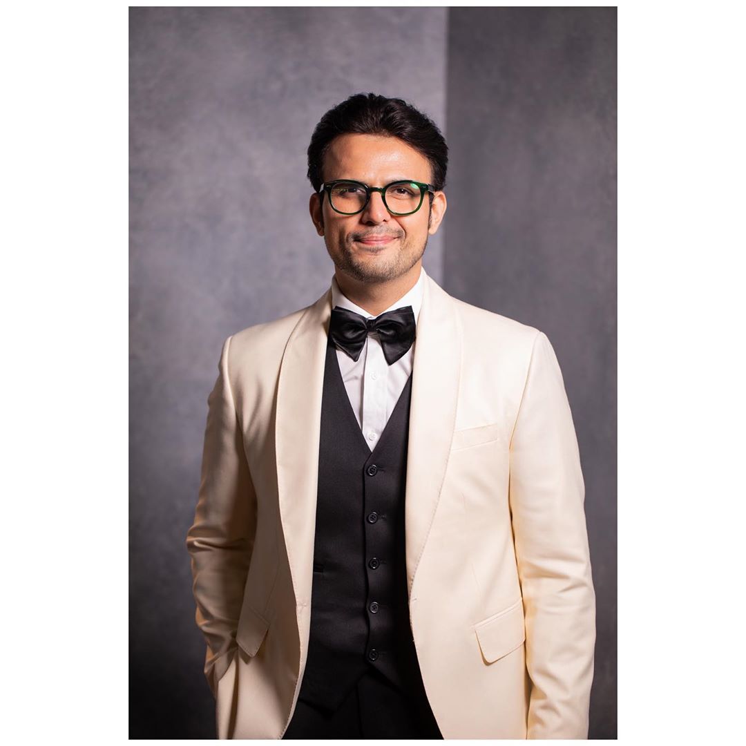 Usman Mukhtar Revealed His Relationship Status | Reviewit.pk