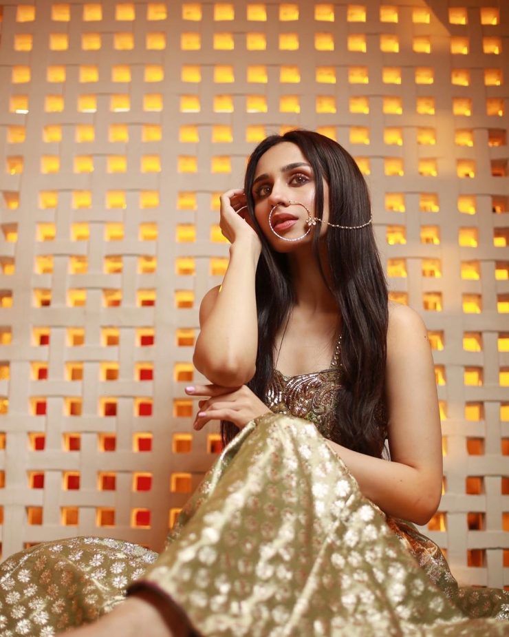 Actress Mashal Khan Latest Beautiful Photo Shoot | Reviewit.pk