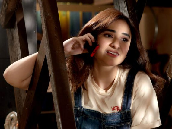 Yumna Zaidi Shared BTS Pictures From The Set Of Pyar Kay Sadqay ...