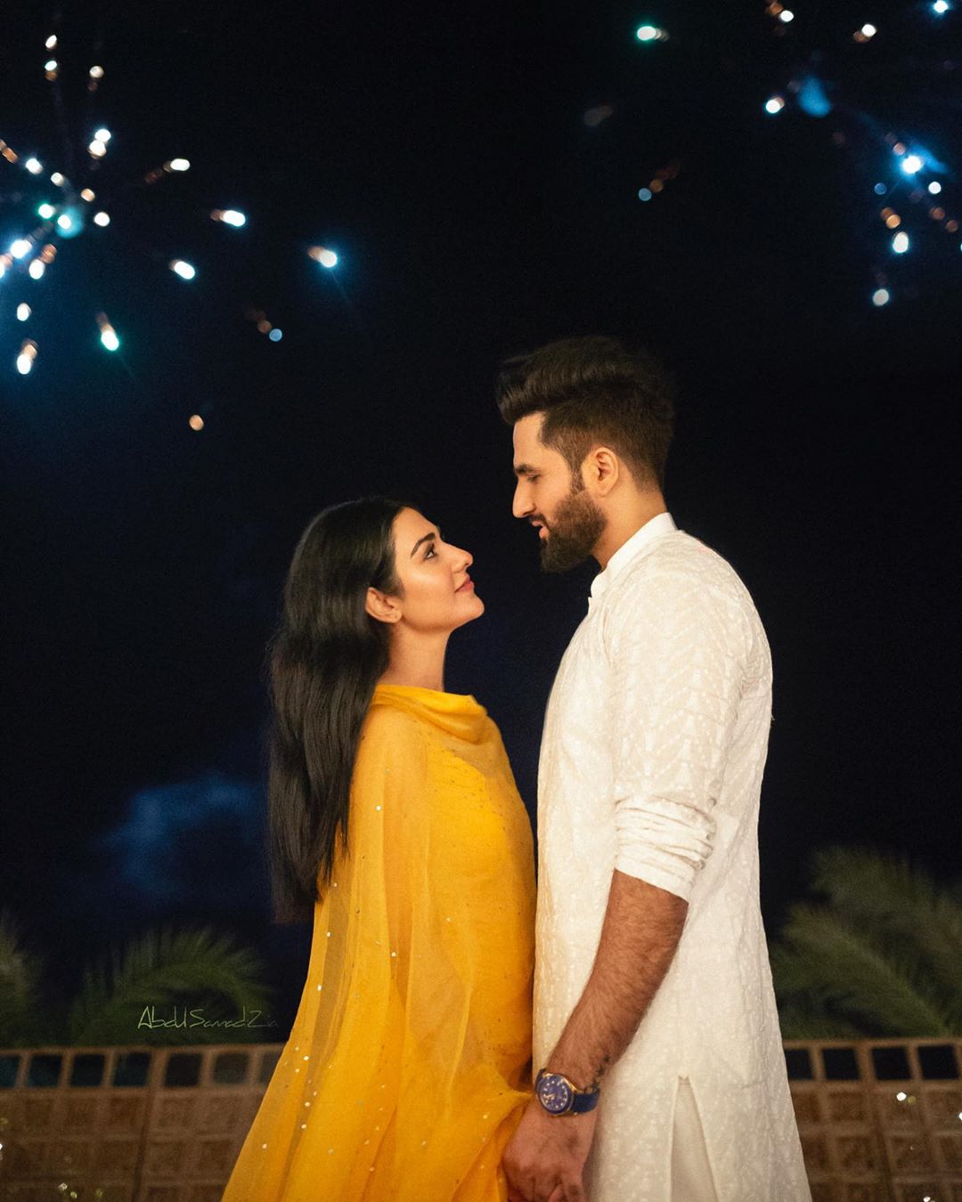 Sweetest Rukhsati Moment From Sarah Khan's Wedding | Reviewit.pk