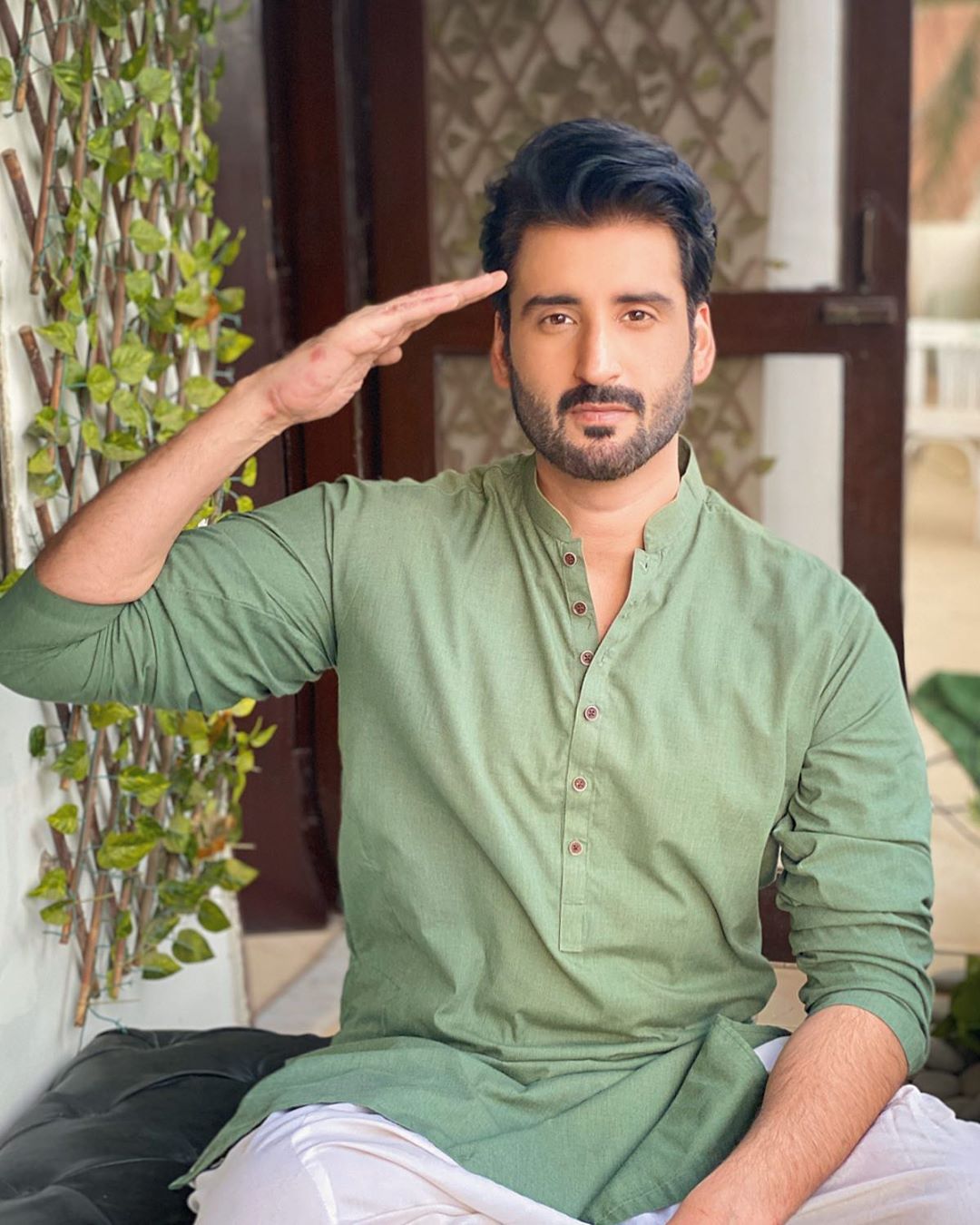 Delightful Poses of Agha Ali That Depict Perfection! | Reviewit.pk
