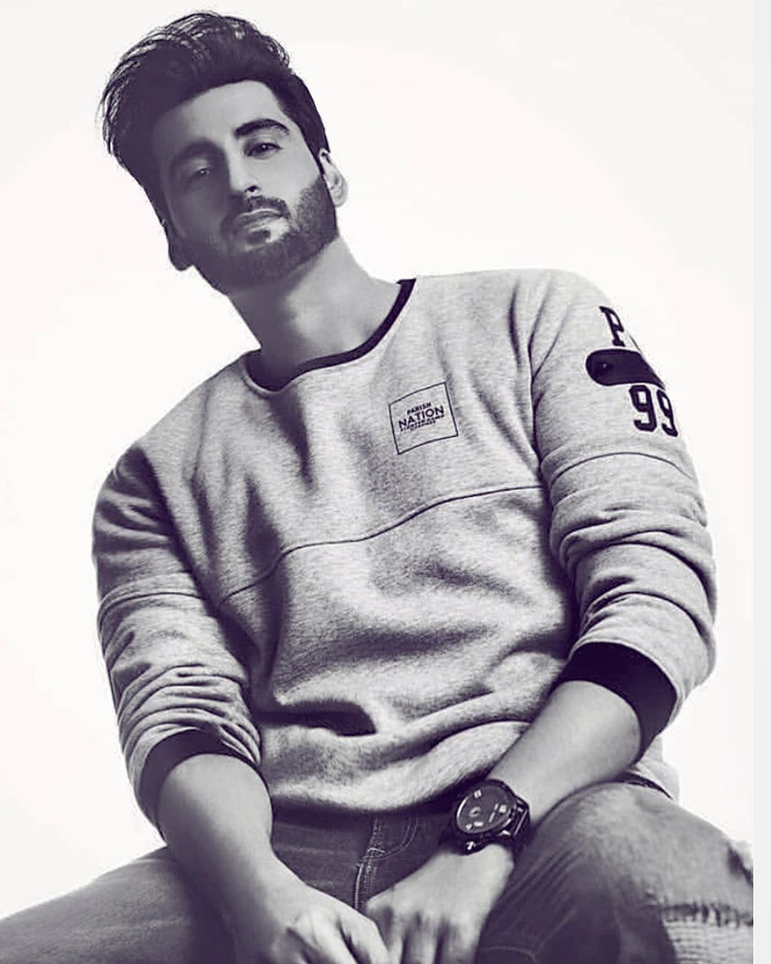 Delightful Poses of Agha Ali That Depict Perfection! | Reviewit.pk